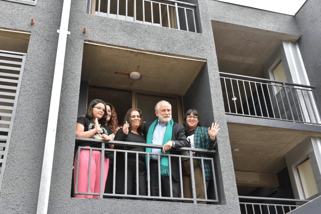 Minvu inaugura proyecto habitacional que beneficia a 100 familias de La ...
