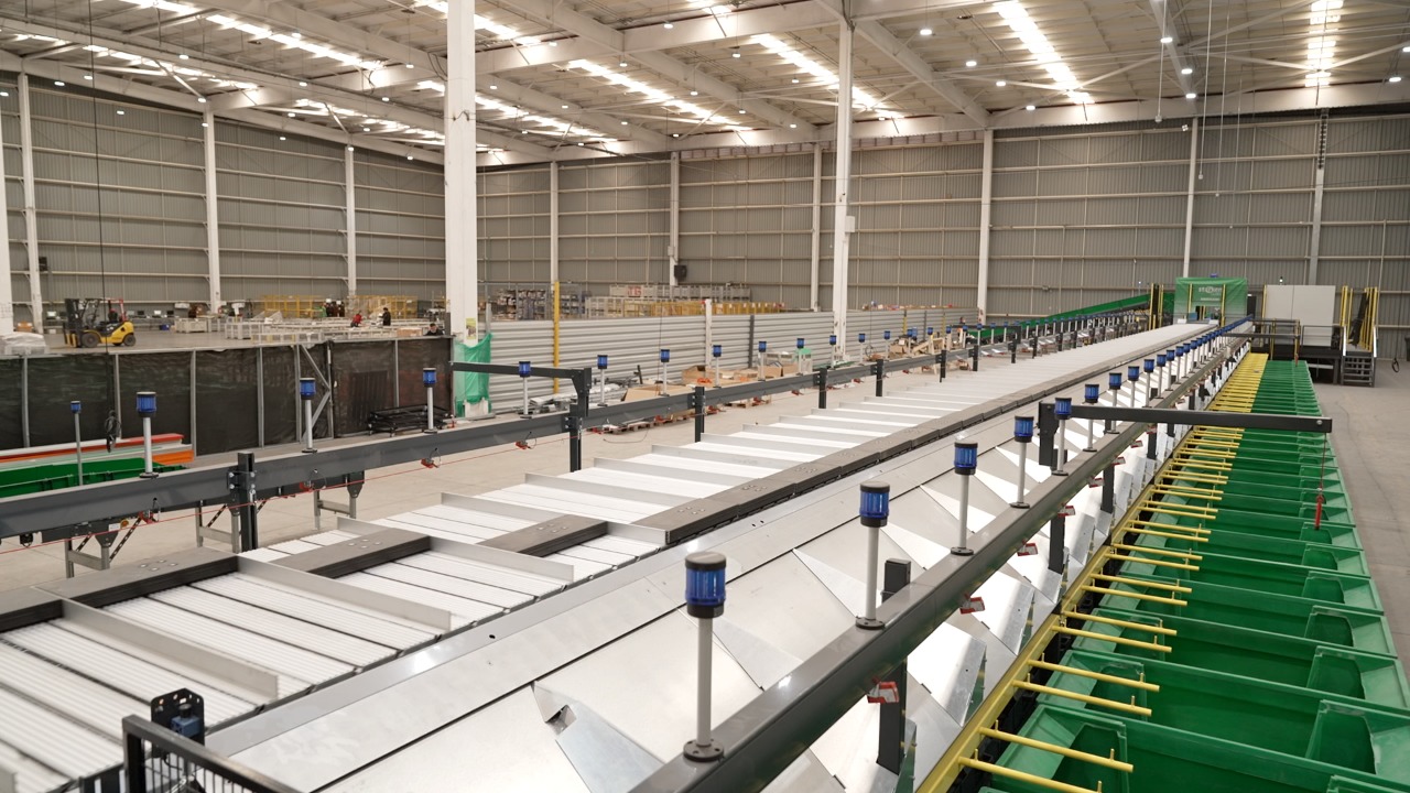 Starken inaugura moderno clasificador de paquetería menor y duplica ...