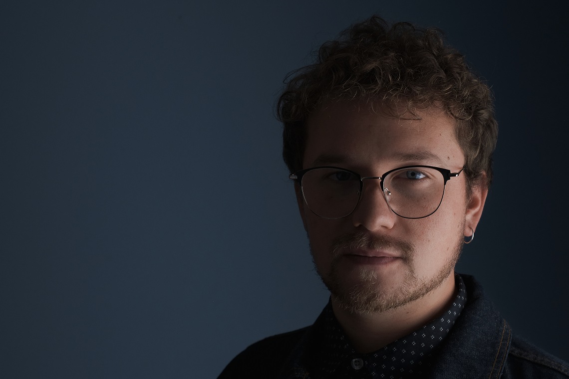 Enzo Salvador libera “Entre tanto”, su primer disco inspirado en ...