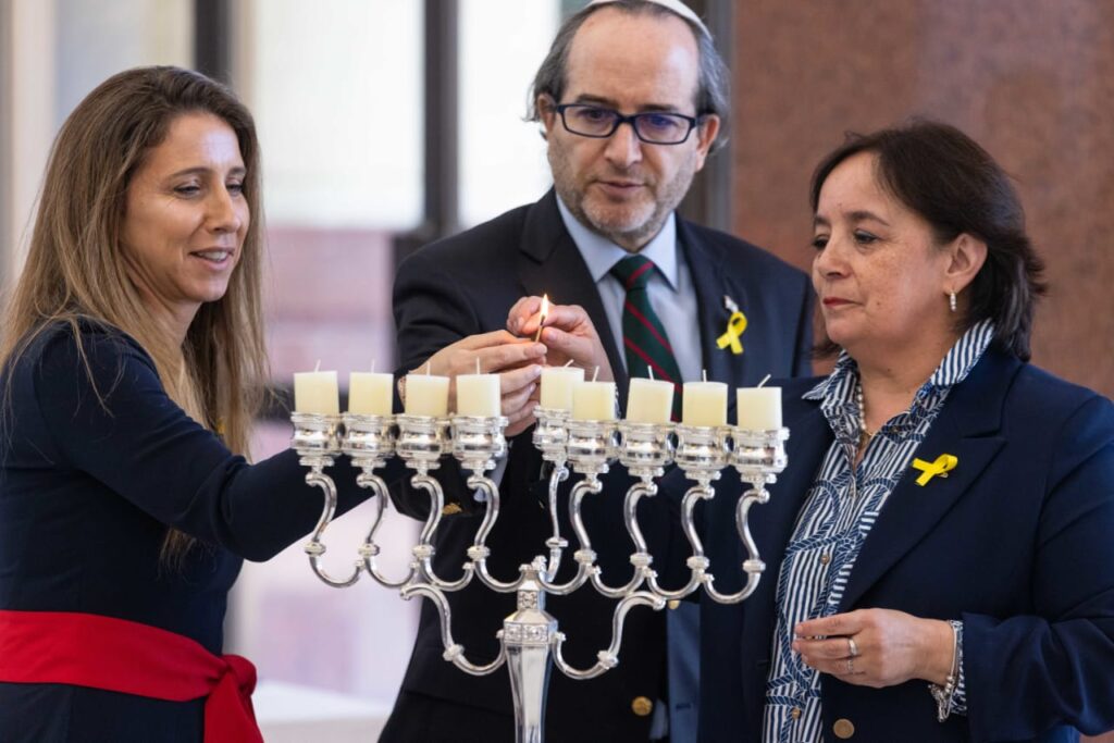 Comunidad judía celebra Janucá en el Congreso Nacional con presencia de ...