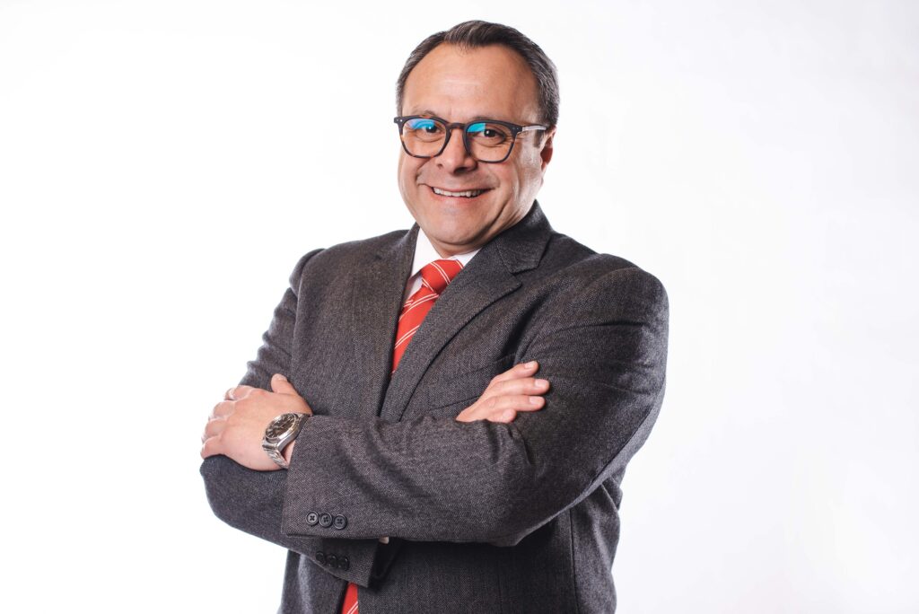 Tecnología sostenible, el desafío en los Centros de Datos. Por Mario ...