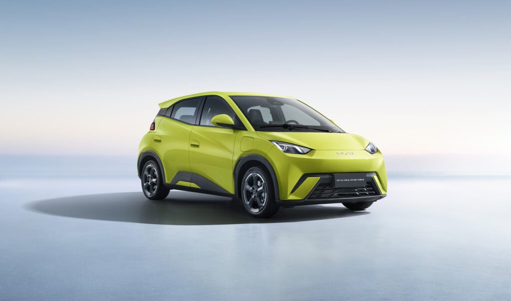 BYD lanza en Chile su auto 100% eléctrico más económico, con una ...