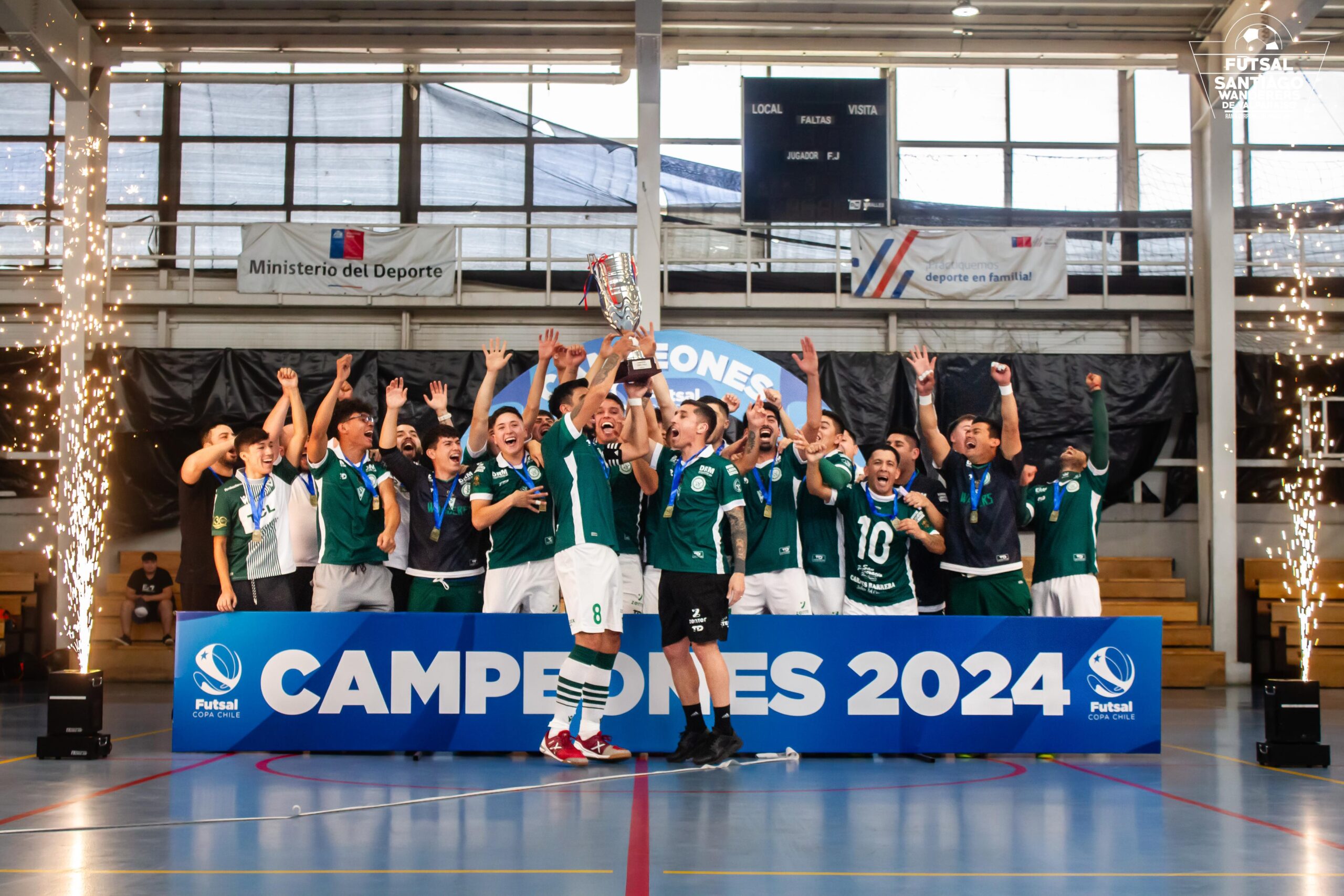 Tercer título al hilo: Santiago Wanderers se corona campeón de la Copa ...
