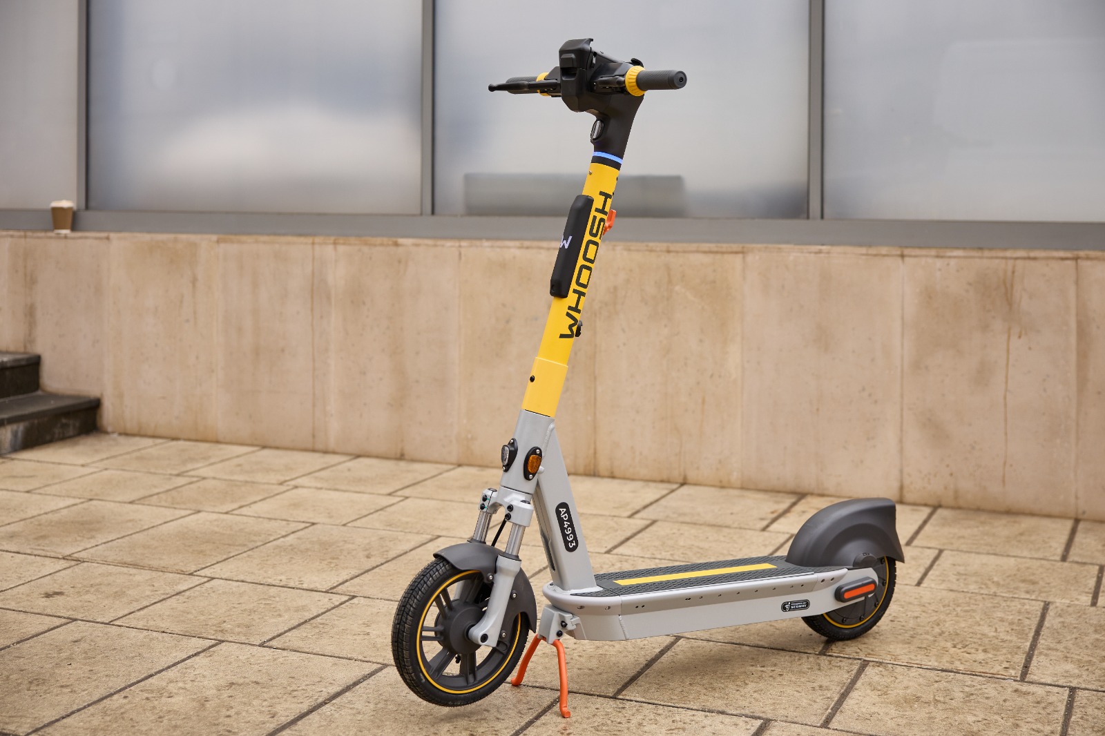 Whoosh innova en su servicio con un nuevo modelo de scooter para sus ...