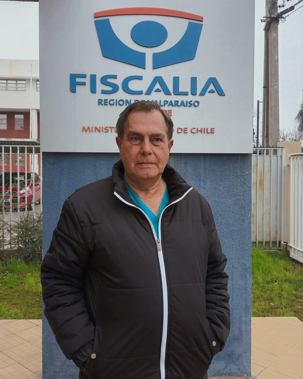 Dr. Christian Beals presenta denuncia en Fiscalía contra dos enfermeras ...
