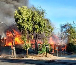 30 viviendas destruidas dejó incendio de «toma» en Cerro Navia – G5noticias
