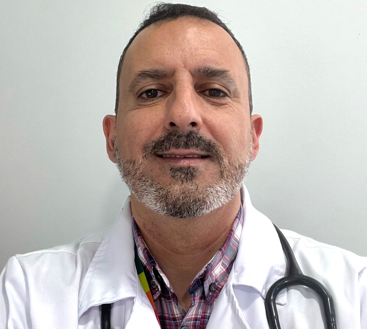 Cáncer Colorrectal: Un enemigo silencioso que podemos prevenir. Por Dr ...