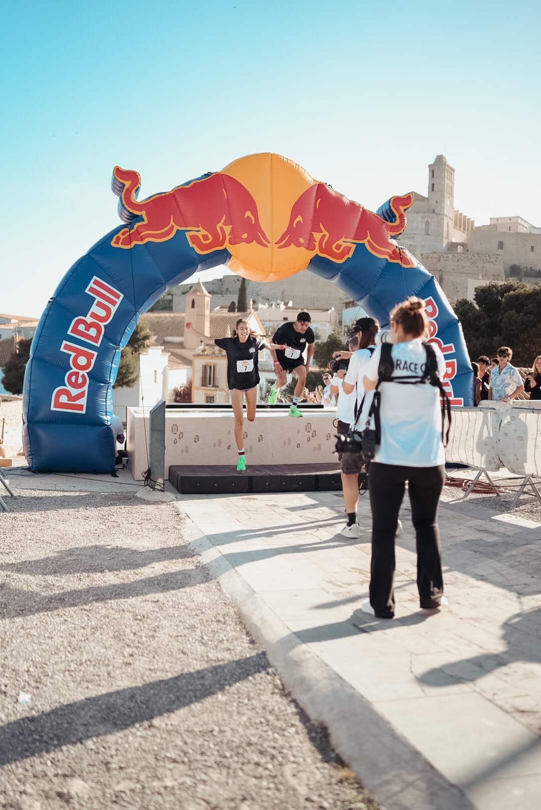 Chilenos destacan en la primera edición del Red Bull Ibiza Royale ...