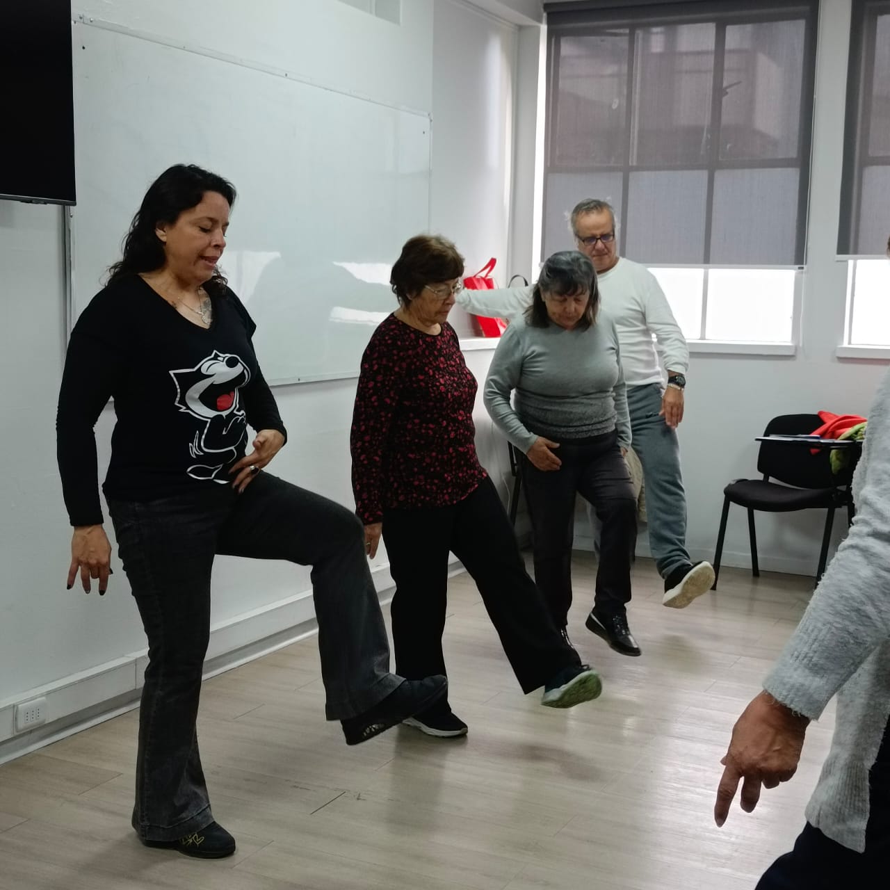 400 personas mayores de la región son beneficiadas con los cursos de la ...