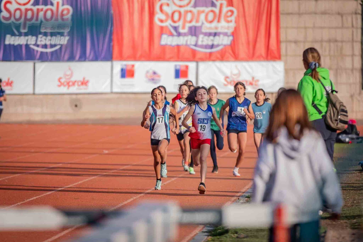 Pequeñas promesas del deporte brillaron en el Torneo “Atletismo del ...