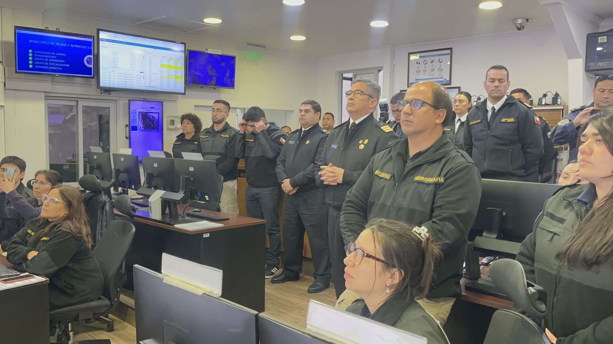 Después de 37 horas de monitoreo, el SHOA canceló la amenaza de tsunami ...