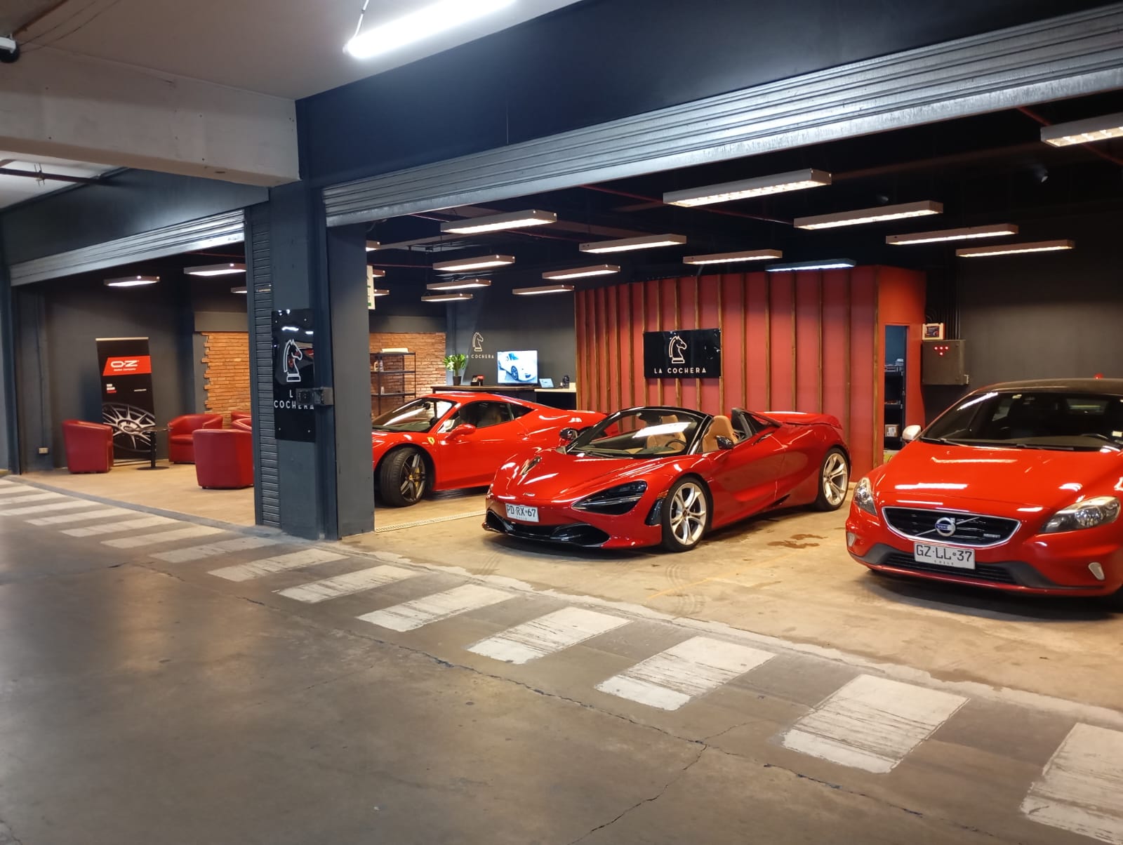 La cochera aterriza en Mall Sport con el primer «Coffe & Car Spa» de ...