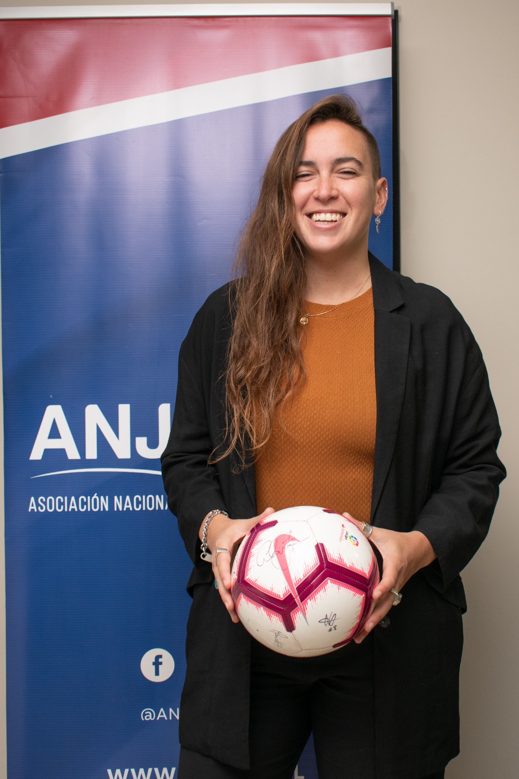 Iona Rothfeld deja ANJUFF tras casi una década de liderazgo gremial ...