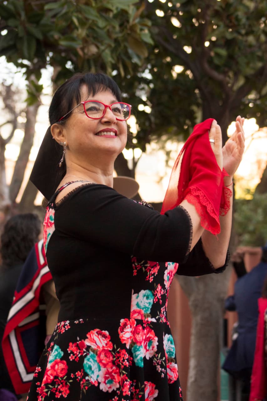 Con la cueca como protagonista, Carolina Marzán lanza candidatura al ...