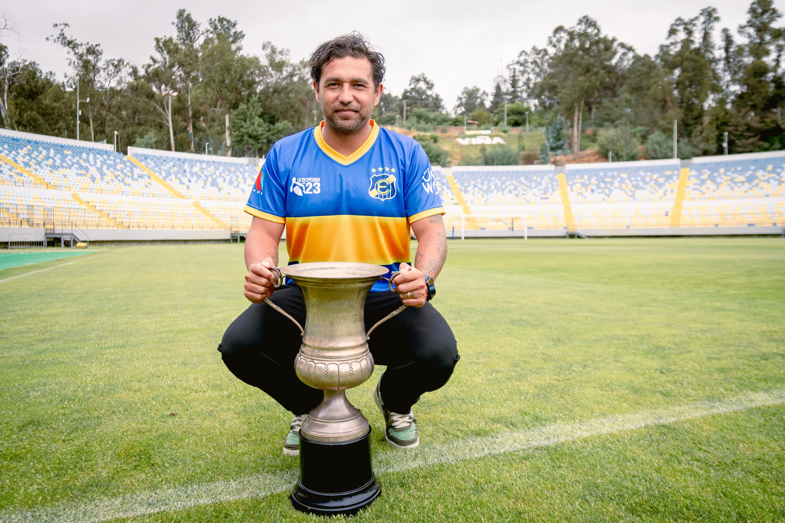 Ex ídolo y capitán evertoniano, Fernando Saavedra, anunció su partido ...