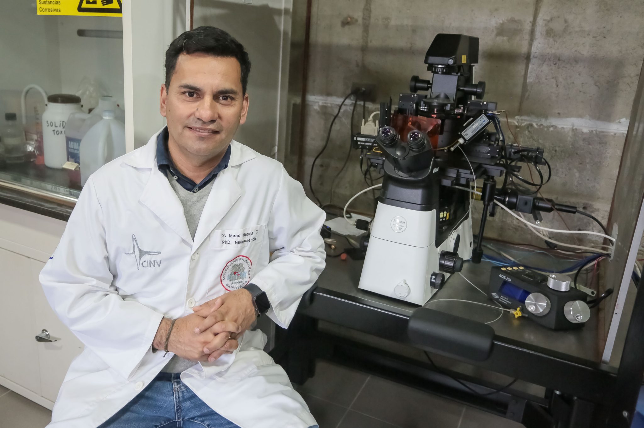 UV sumará microscopio de alta precisión que permitirá observar en vivo ...