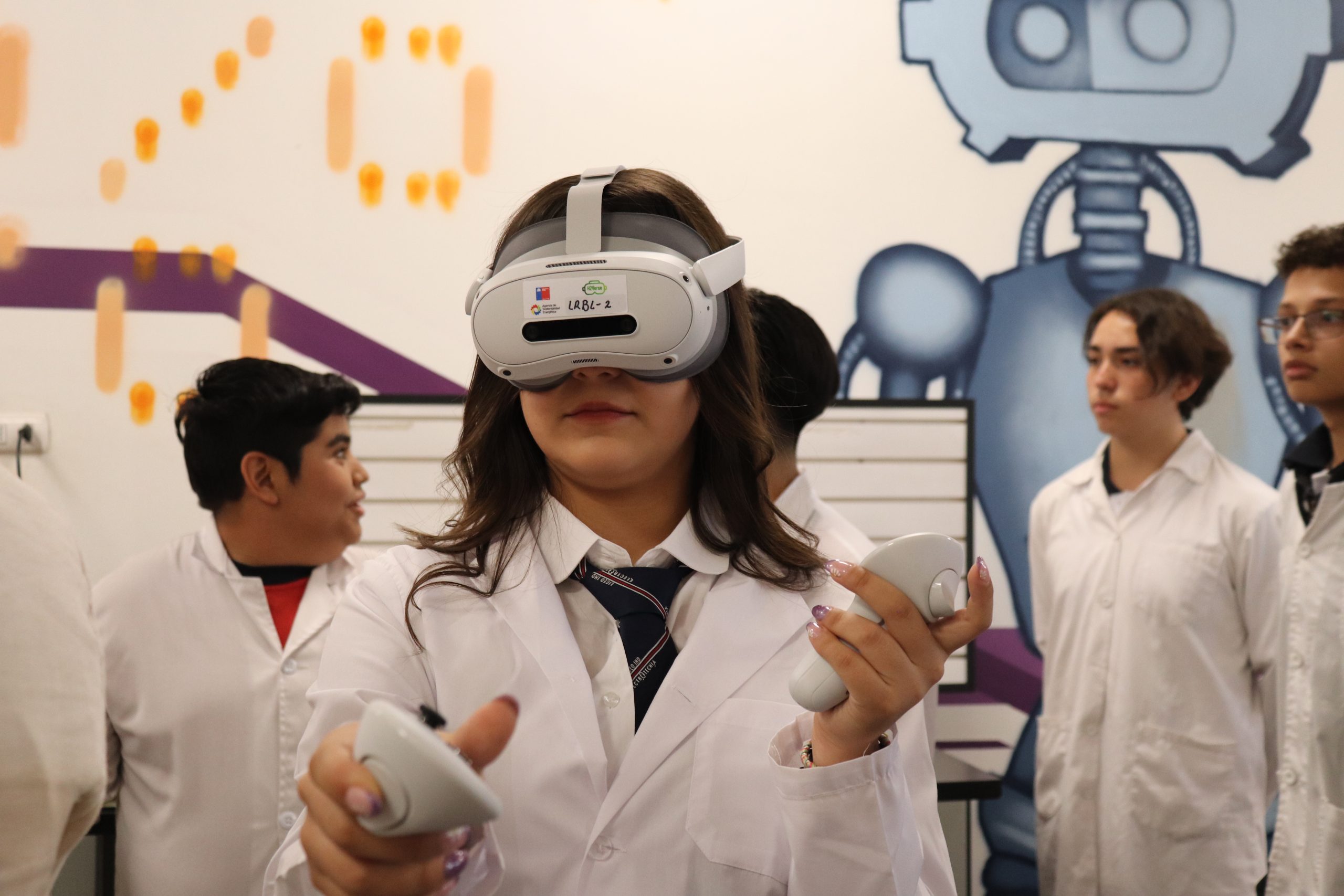 Con visores de realidad virtual, Liceos SOFOFA profundizan sus ...