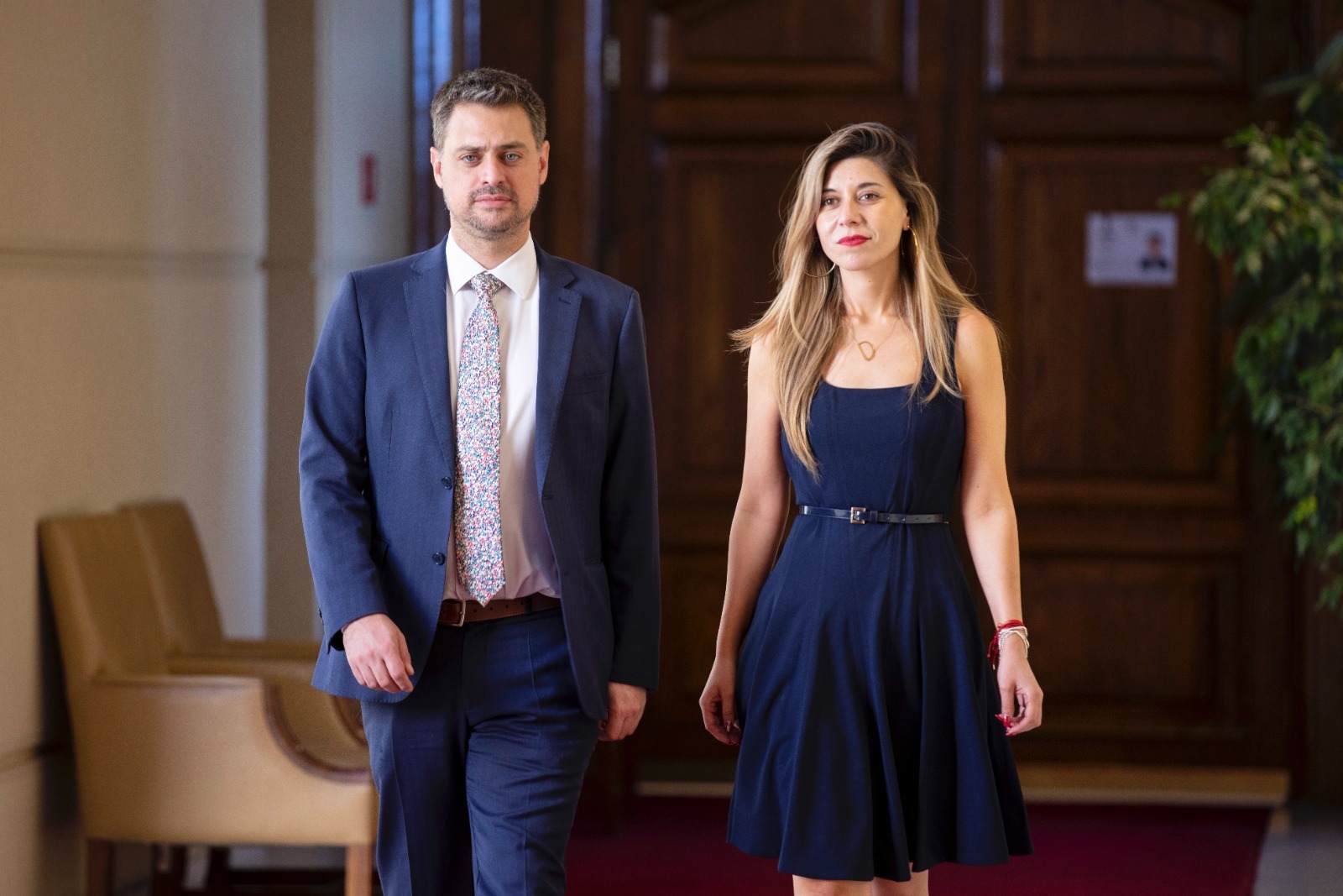Manouchehri y Cicardini desnudan en un viral la “Teoría del Chorreo ...